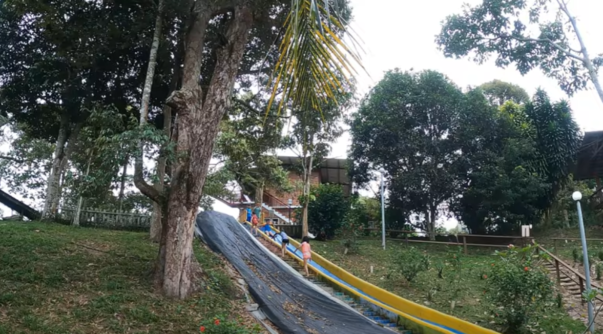 Broga Leisure Homestay Camping , Campsite - Emedia